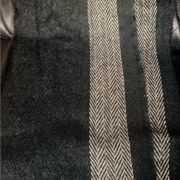 Zara | Accessories | Zara Black And Gray Mens Scarf | Poshmark